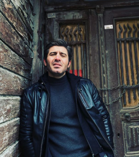 Camdaki Kız’ın Hayri’si Cihangir Ceyhan kimdir? Cihangir Ceyhan kaç ...